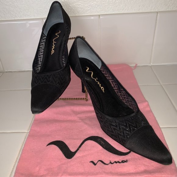Nina | Shoes | Nina Black Satin Mesh Chevron Pumps With Shoe Bag | Poshmark